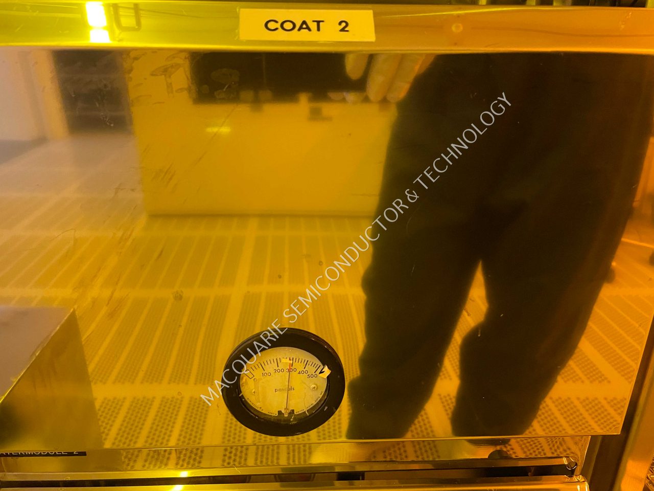 Resist Processing Equipment | Linear Wafer Tracks (Resist Coater ...