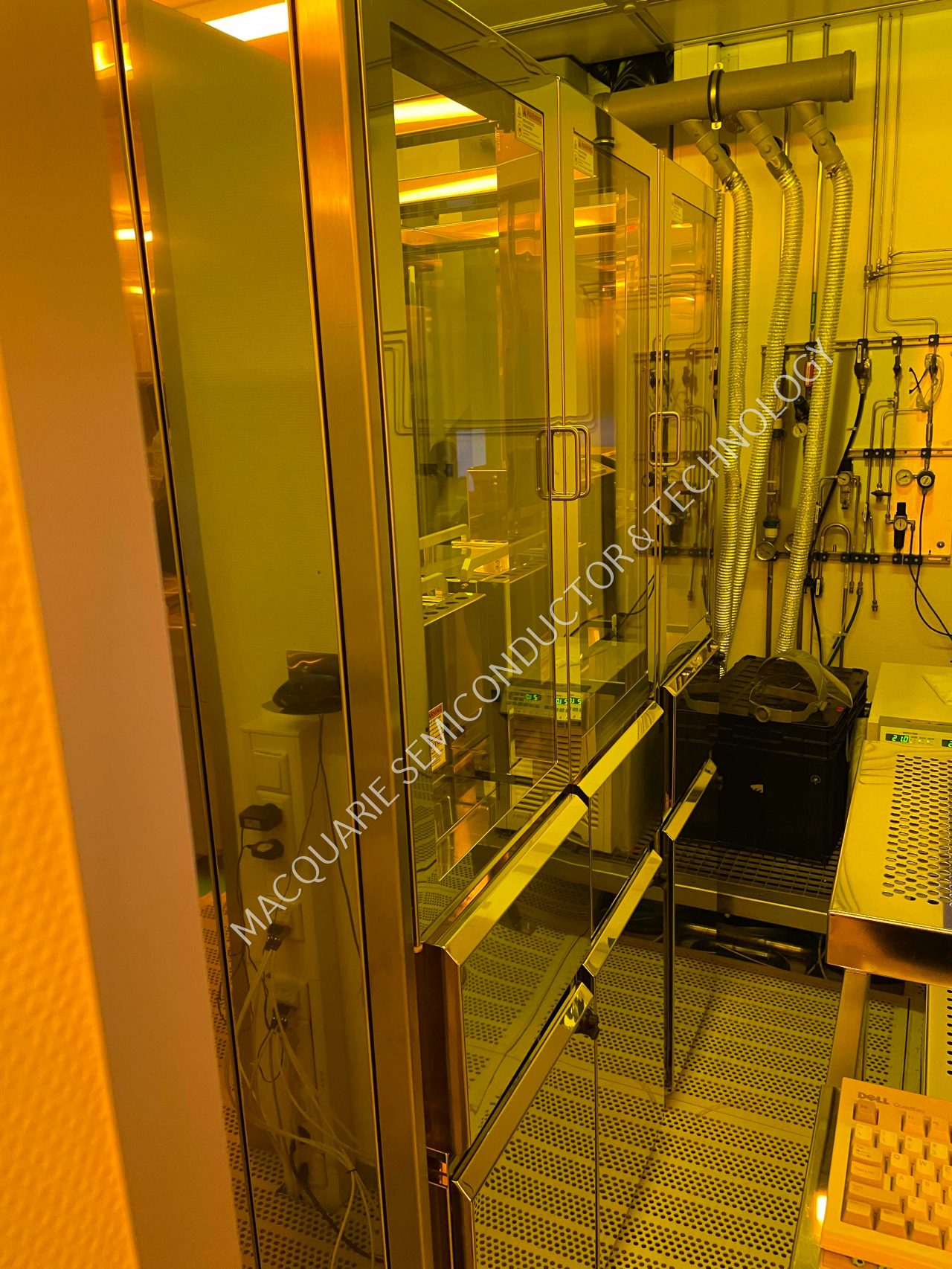 Resist Processing Equipment | Linear Wafer Tracks (Resist Coater ...