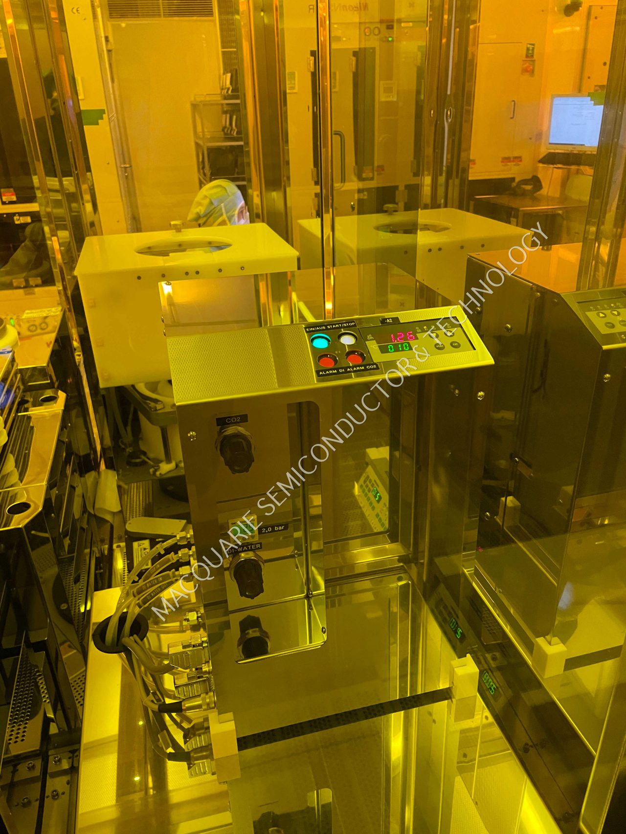 Resist Processing Equipment | Linear Wafer Tracks (Resist Coater ...