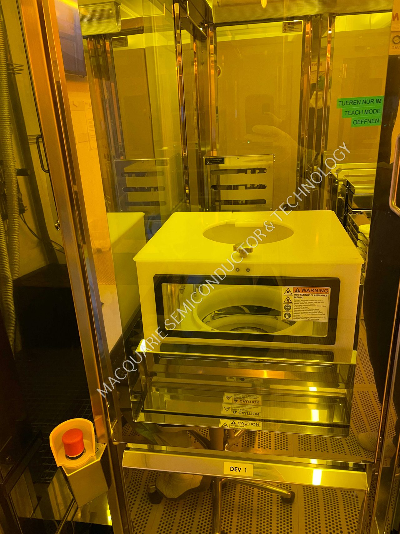 Resist Processing Equipment | Linear Wafer Tracks (Resist Coater ...