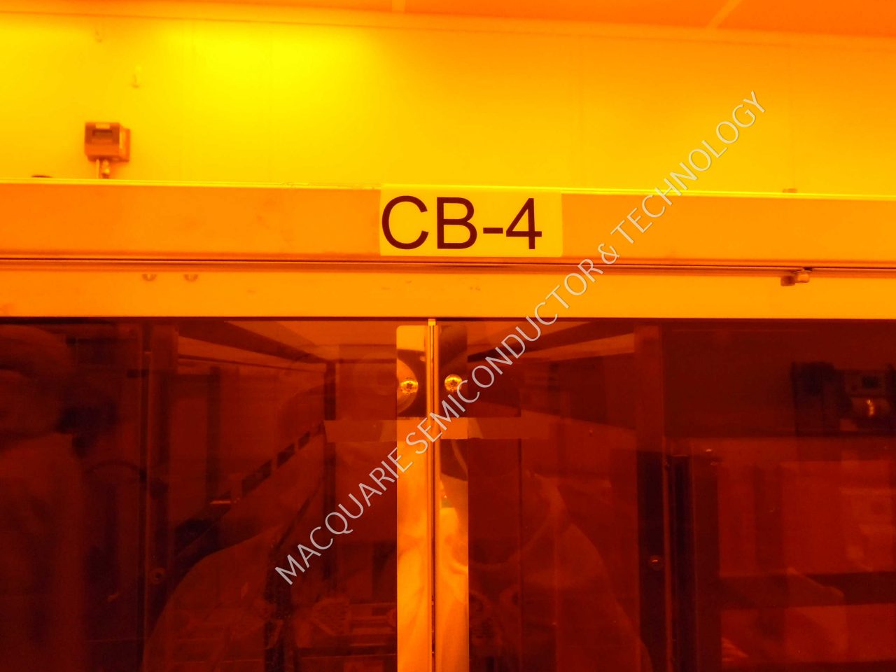 Resist Processing Equipment | Linear Wafer Tracks (Resist Coater ...