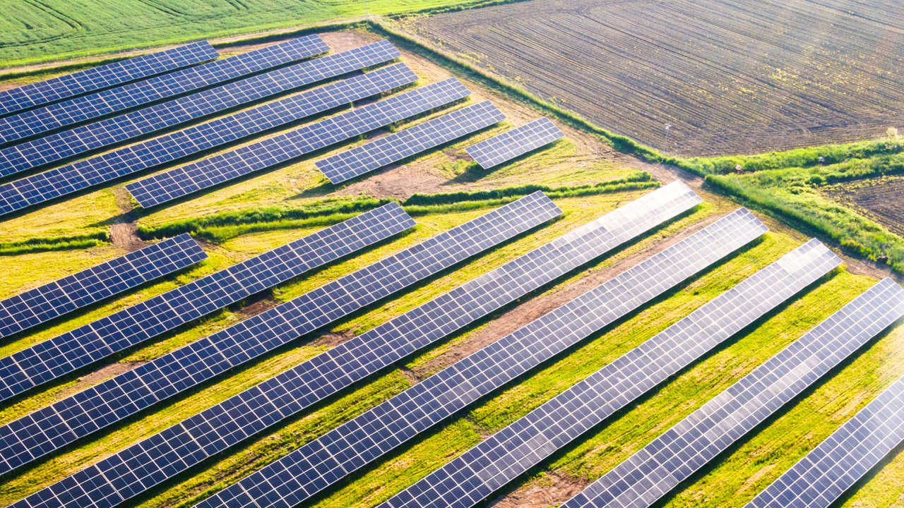 Supporting the growth of a premier utility-scale renewable energy ...